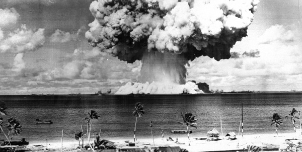 Album di bombe atomiche - Il Post