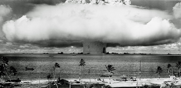 Album di bombe atomiche - Il Post