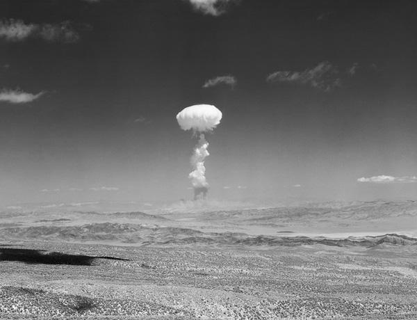 Album di bombe atomiche - Il Post