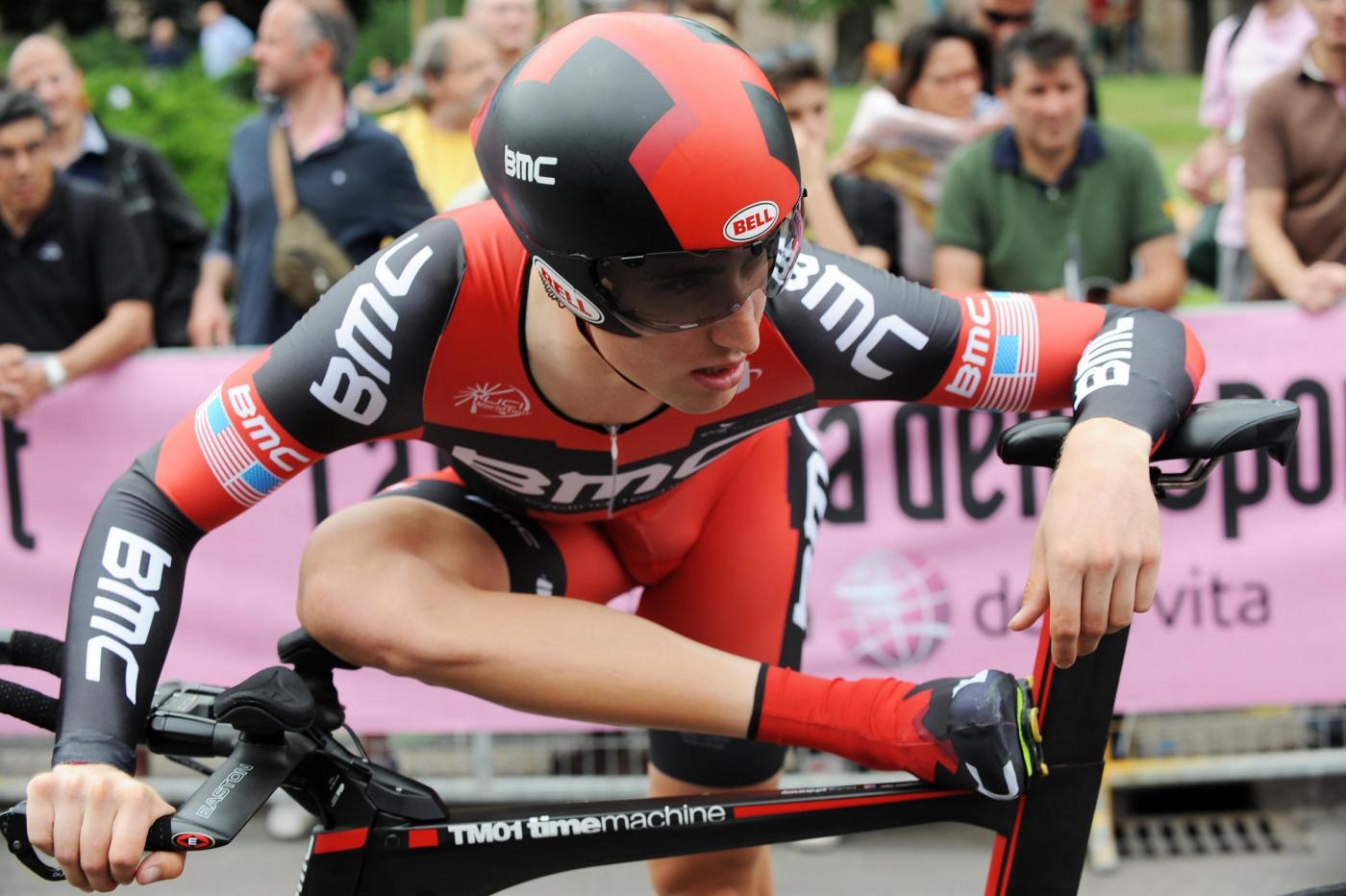 Le foto del Giro a Milano - Il Post