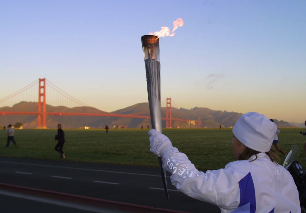 In viaggio con la torcia olimpica - Il Post