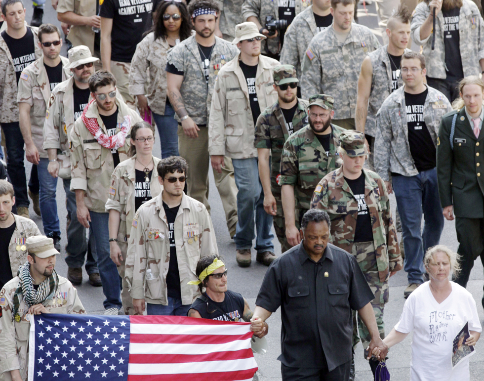 Le proteste contro la NATO a Chicago - Il Post