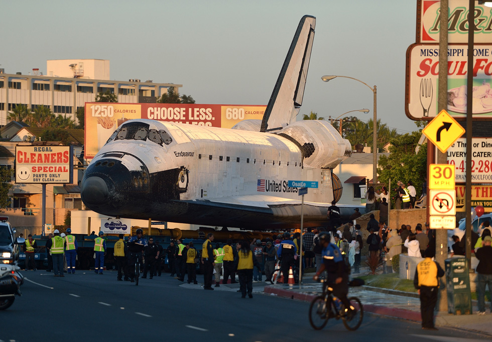Lo Shuttle per le strade della California - Il Post