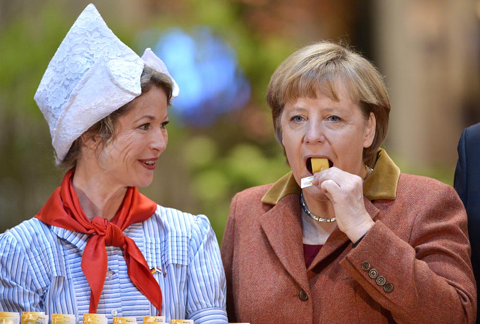 Angela Merkel mangia le cose - Il Post