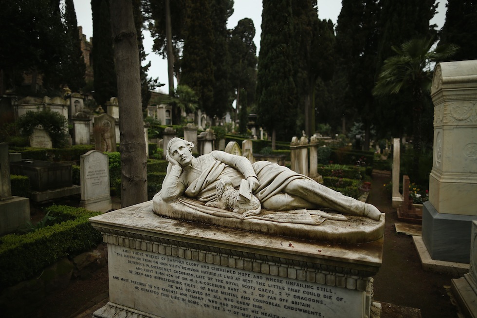 Il cimitero acattolico a Roma - Il Post