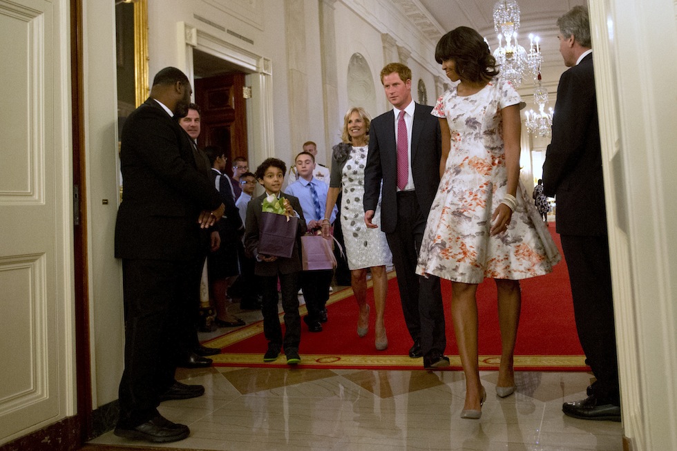 Le foto del principe Harry con Michelle Obama - Il Post