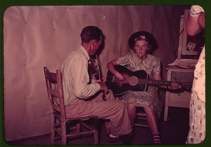 55 Great Old American Color Photographs