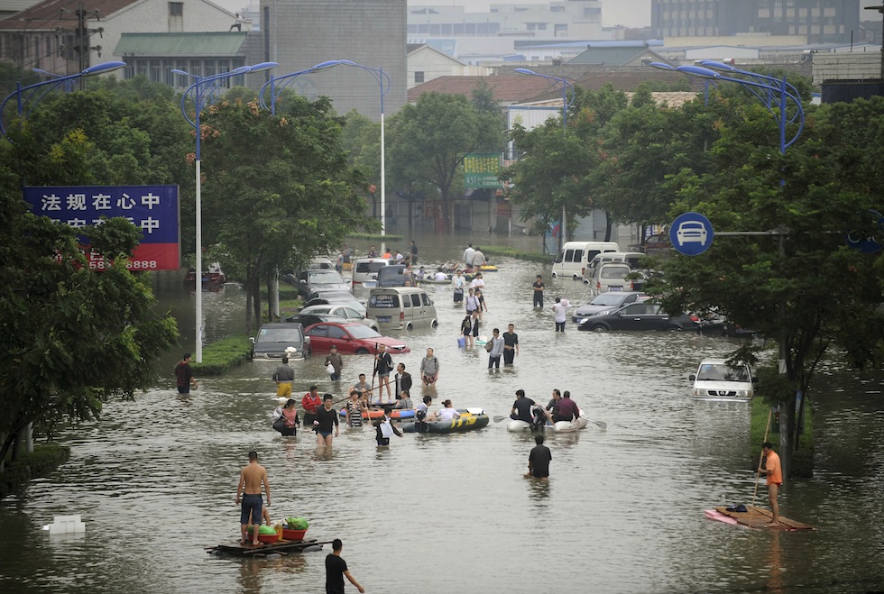 Le foto del tifone Fitow in Cina - Il Post