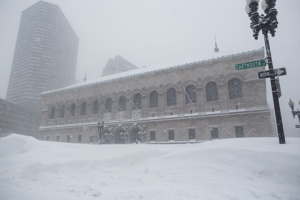 Le foto di Boston coperta di neve - Il Post