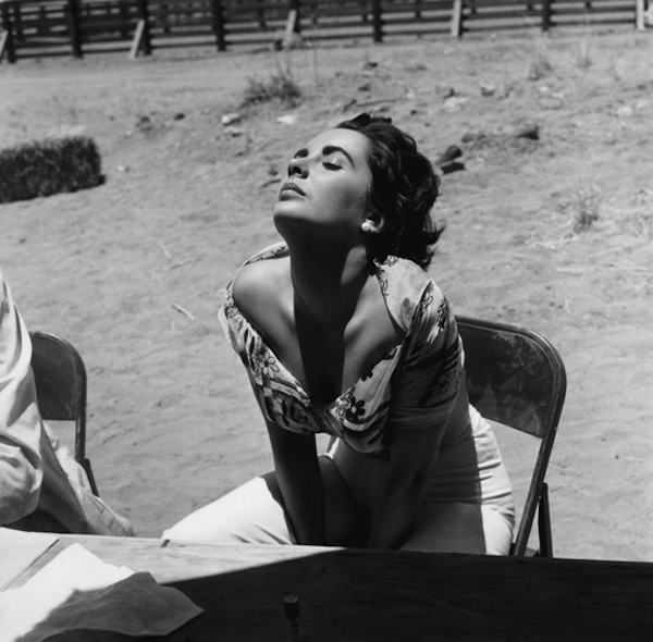 Le fotografie di Sid Avery a Bologna - Il Post