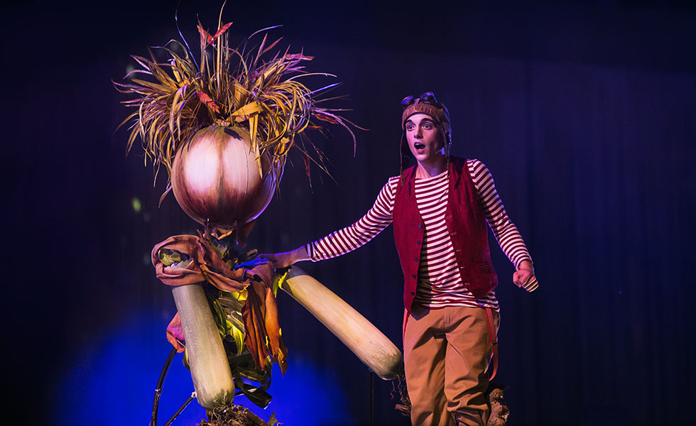 Le foto dello spettacolo del Cirque du Soleil a Expo - Il Post