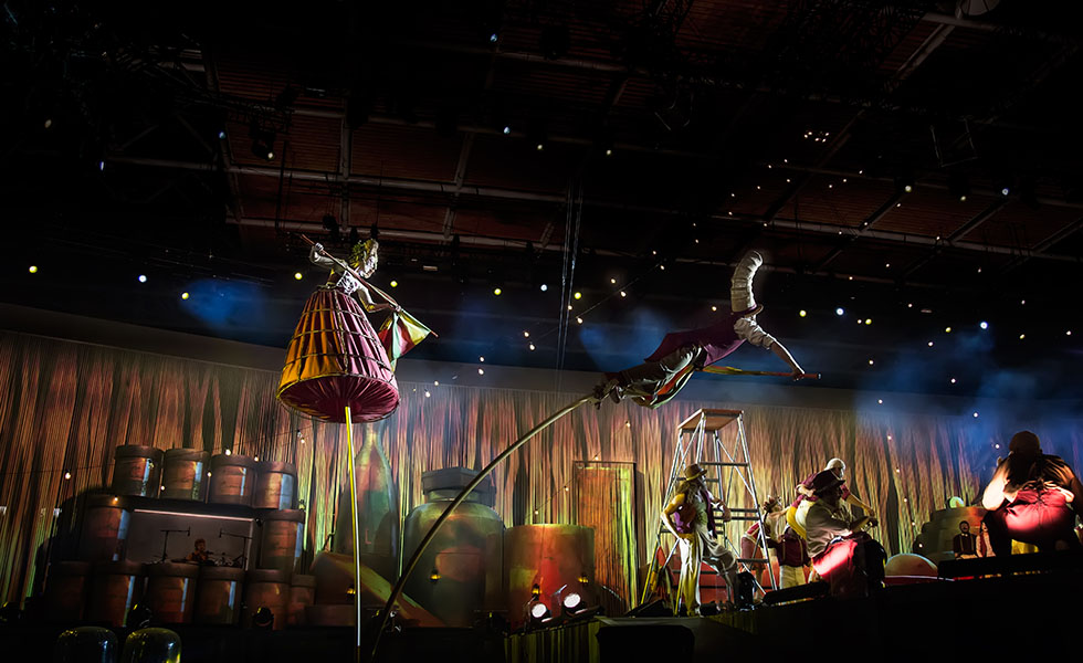 Le foto dello spettacolo del Cirque du Soleil a Expo - Il Post