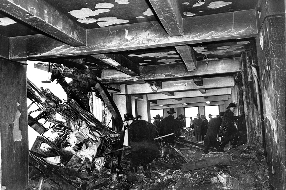 L'aereo che si schiantò contro l'Empire State Building, 70 anni fa - Il ...