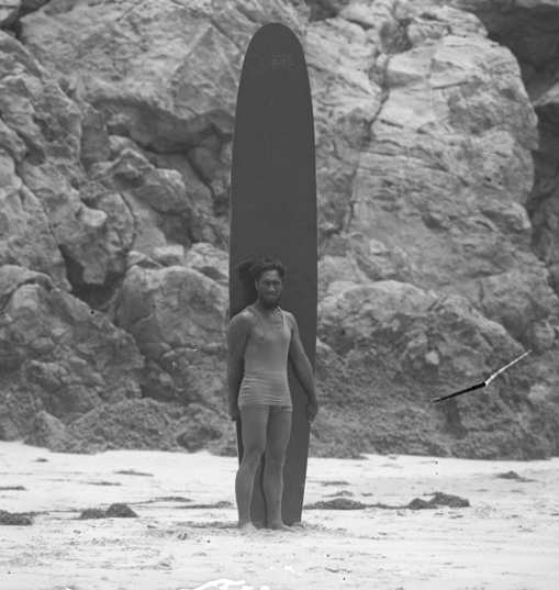 Chi era Duke Kahanamoku, che rese il surf famoso in tutto il mondo - Il ...