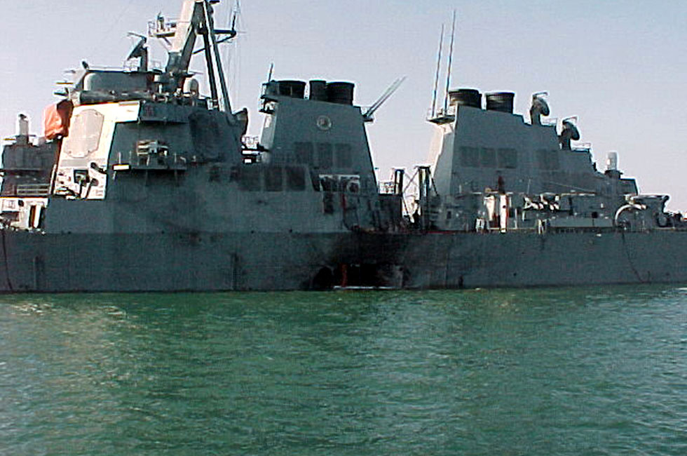 L’attentato allo USS Cole, 15 anni fa - Il Post