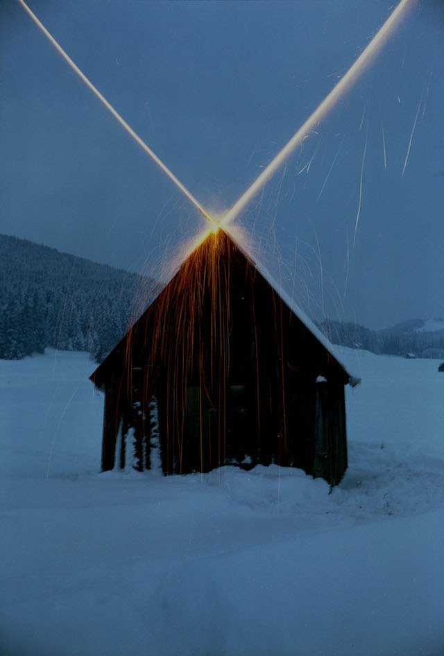 La mostra di Roman Signer a Nuoro - Il Post