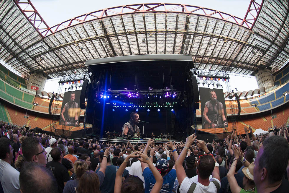 Le foto dei due concerti di Bruce Springsteen a San Siro - Il Post