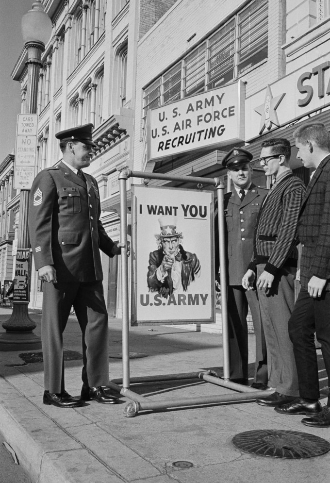 Come nacque il famoso manifesto “I Want YOU”, 100 anni fa - Il Post