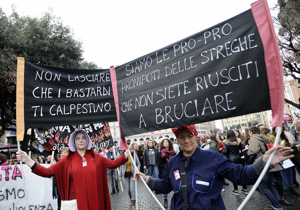 Le foto della manifestazione contro la violenza sulle donne a Roma – 2017 - Il Post
