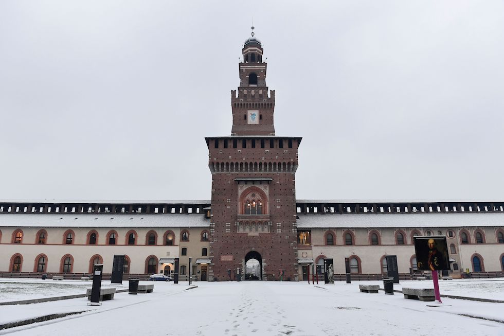 Le foto della neve a Milano - Il Post