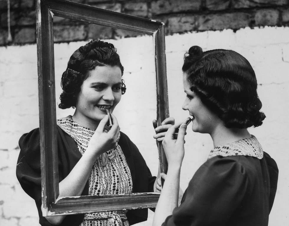 Attraverso lo specchio - Il Post