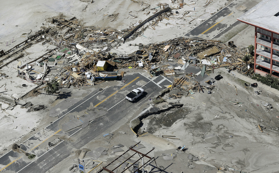Le foto dei grandi danni causati dall'uragano Michael - Il Post