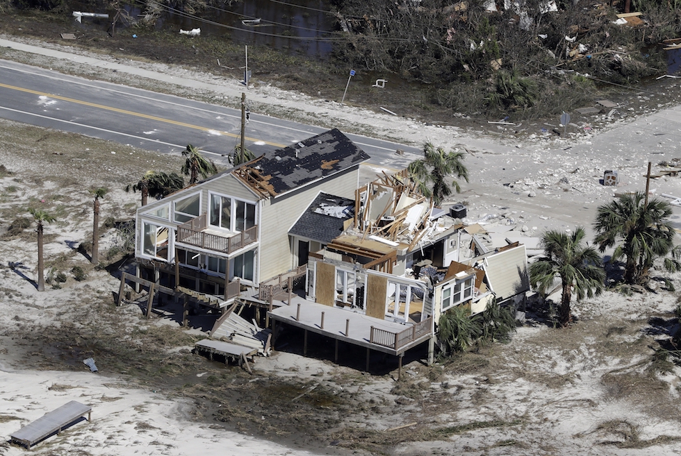 Le foto dei grandi danni causati dall’uragano Michael - Il Post