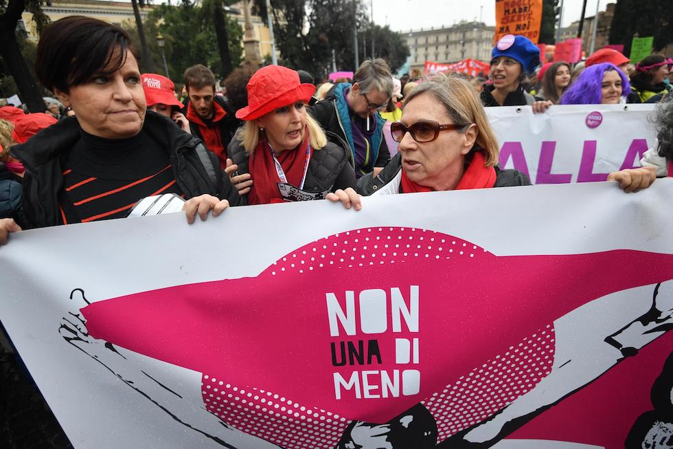 Le foto della manifestazione contro la violenza sulle donne a Roma – 2018 - Il Post