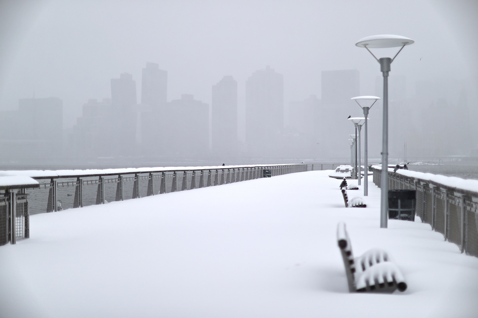 Le foto della tempesta di neve a New York - Il Post