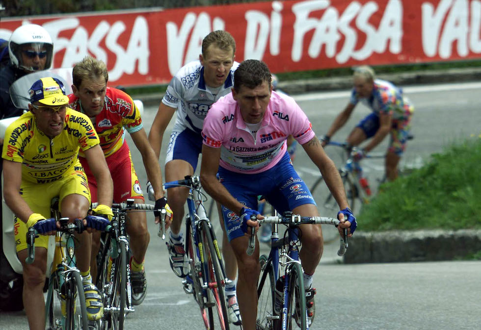 Novant'anni di maglia rosa - Il Post