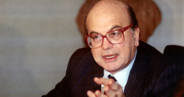 Il celebre discorso di Bettino Craxi sul finanziamento ai partiti, 30 ...