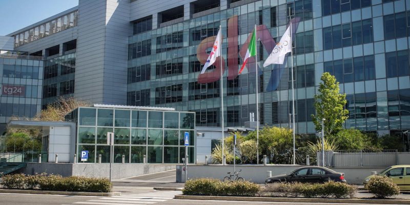 Cosa si sa della morte di Giovanni Sala, alla sede Sky di Milano - Il Post