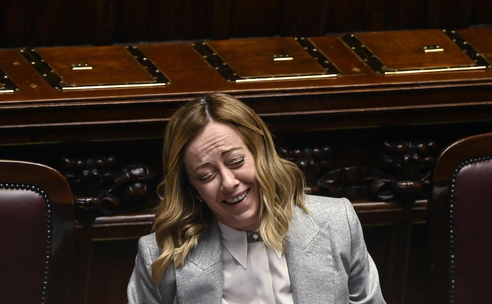 Le foto delle facce che ha fatto Giorgia Meloni alla Camera - Il Post