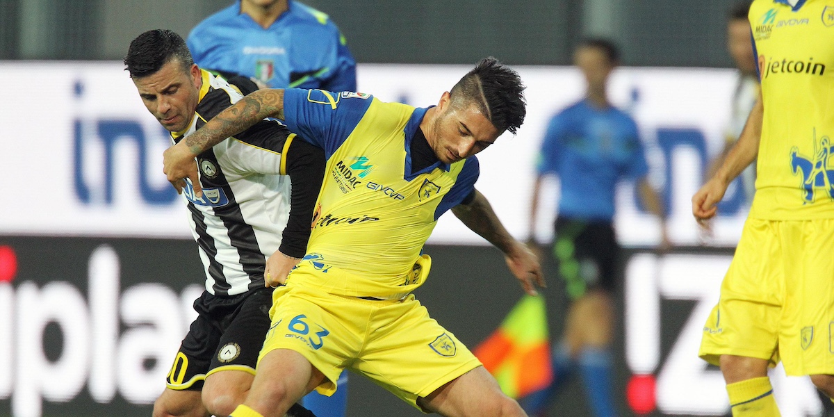 Il calciatore del Bari Nicola Bellomo è accusato di essersi fatto ...