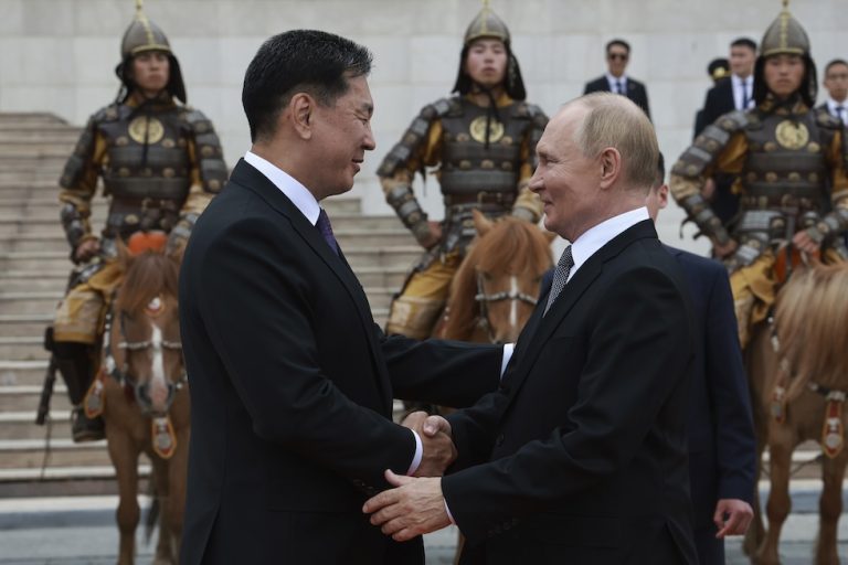 Putin è arrivato in Mongolia e no, non è stato arrestato